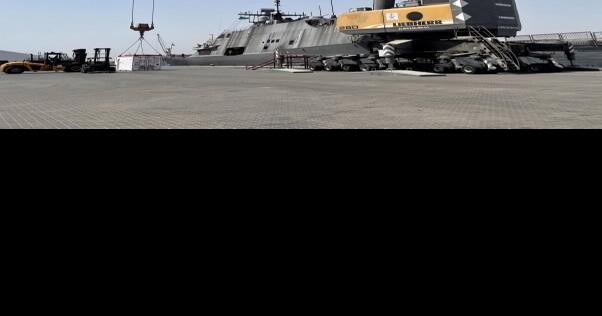 The hands on approach to littoral combat ship support in the 5th FLEET ...