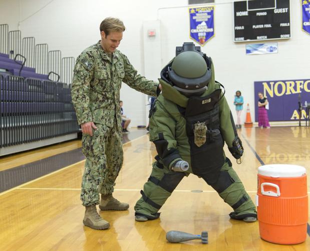 EODMU 6 Sailors participate in Norfolk Christian School Career Day ...