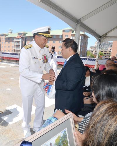 COMNAVSURFLANT Change of Command | Photos | militarynews.com