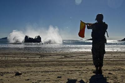 Beachmaster unit clears the way for relief in Haiti | From The Fleet ...