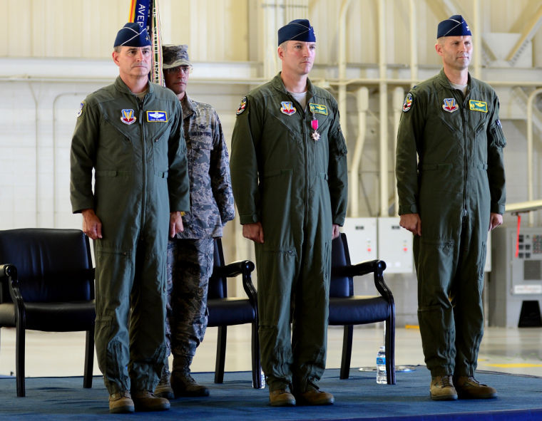 1st Fighter Wing welcomes new commander | Top Stories | militarynews.com