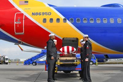 Navy Reservists honor fallen shipmate | Quarterdeck | militarynews.com