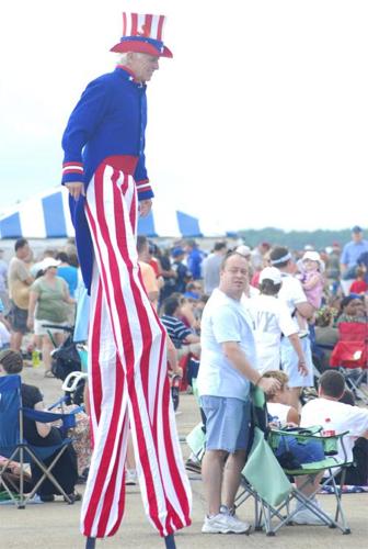Uncle Sam brings smiles to Oceana Air Show | News | militarynews.com