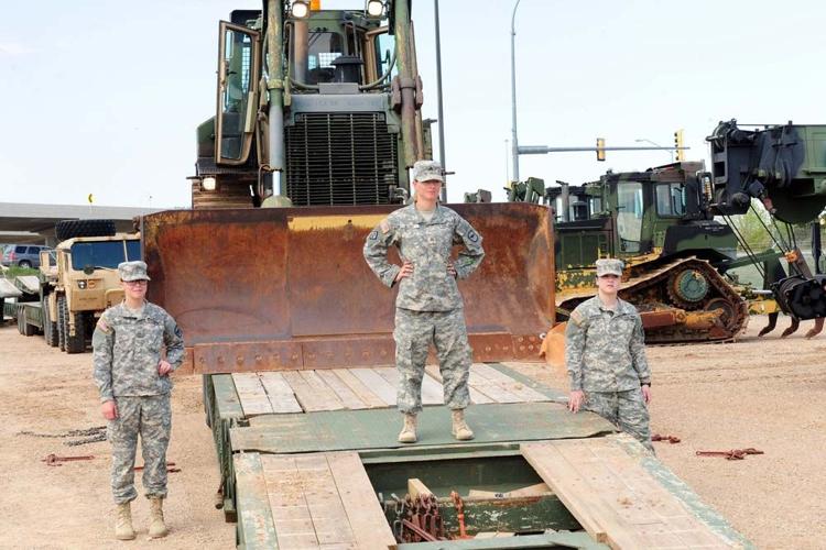 Women soldiers take on unexpected roles | Army News | militarynews.com