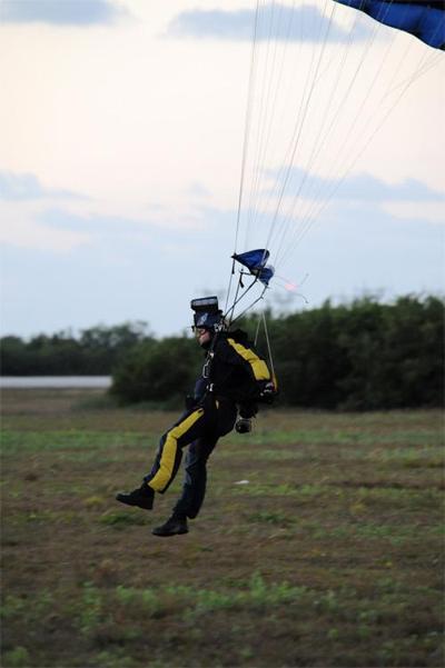 Naval Special Warfare Sailors complete advanced parachute jump ...