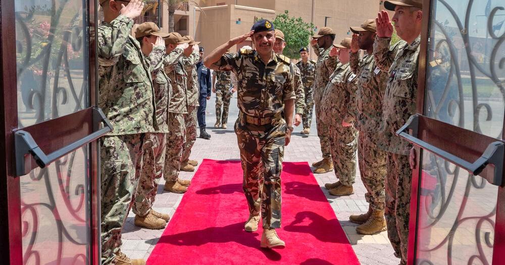 U.S. Navy hosts Oman’s Naval Commander at Headquarters in Bahrain ...
