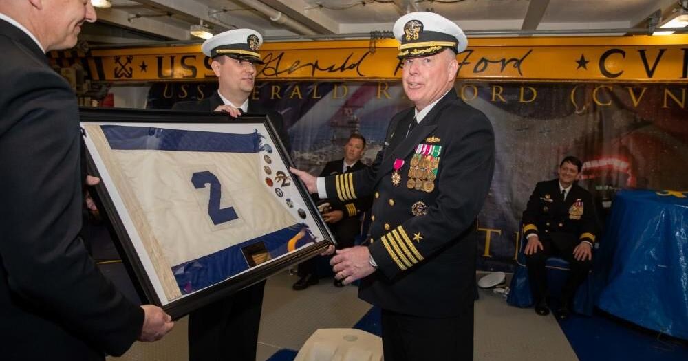 Destroyer Squadron Two holds change of command | Top Stories ...