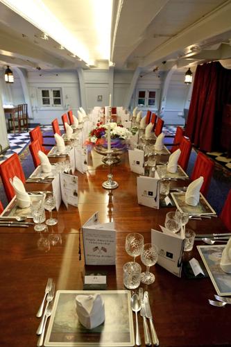 US and UK chefs prepare symbolic dinner aboard HMS Victory ...