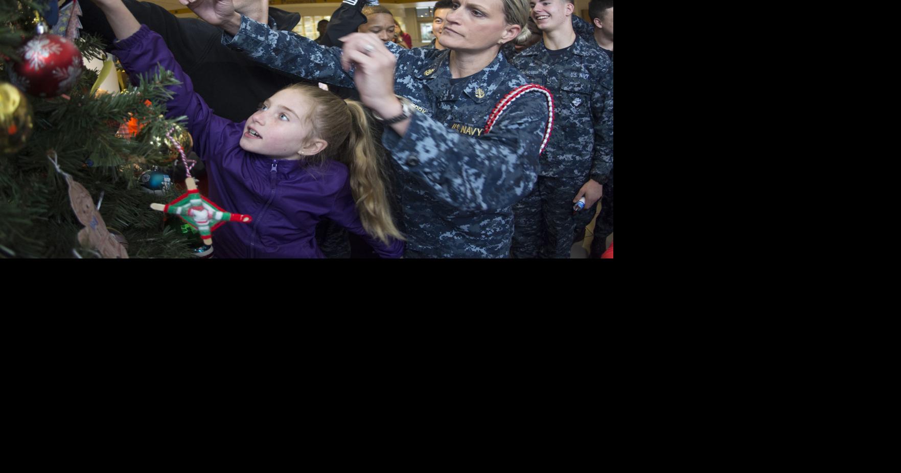 Blue Angels Elementary School students visit Naval Air Technical ...