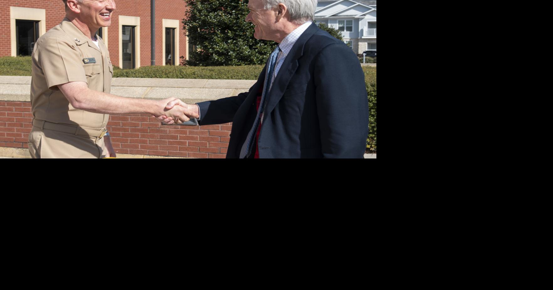 SECNAV visits COMOPTEVFOR | News | militarynews.com