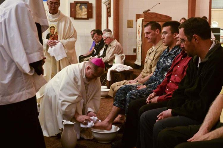 Bishop visits Oceana during Holy Week | News | militarynews.com