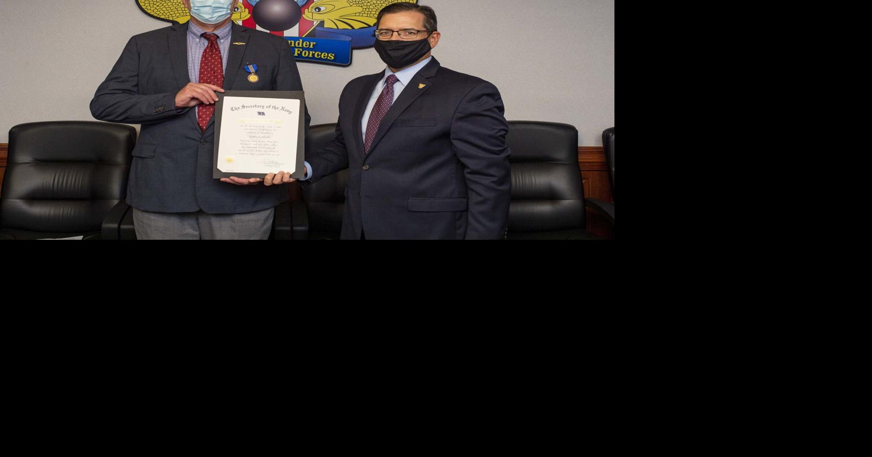 SUBLANT civilian receives Navy Distinguished Civilian Service Award ...