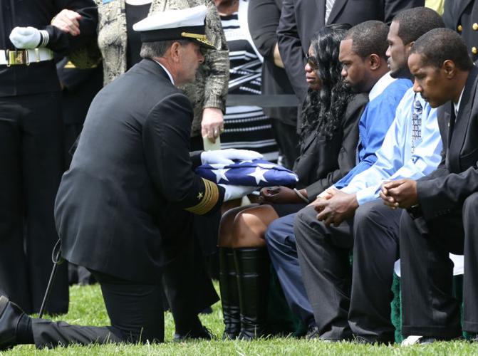 Petty Officer Mark A. Mayo awarded Navy and Marine Corps Medal | Top ...