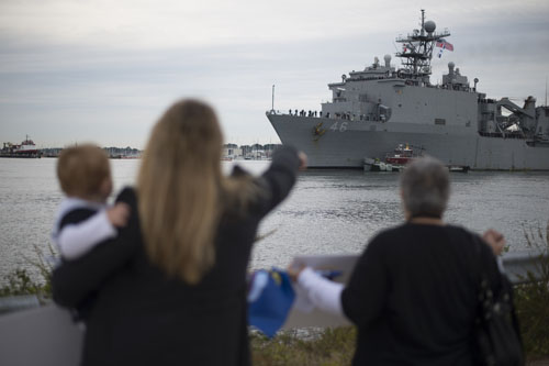 USS Tortuga returns home | Homecomings | militarynews.com