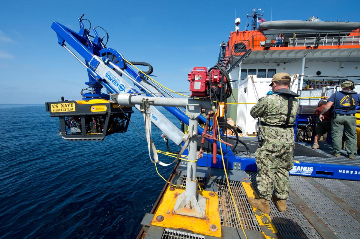 Undersea Rescue Command, Chilean submarine complete CHILEMAR VIII ...