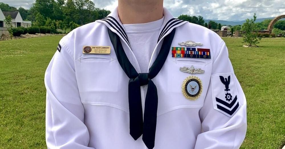 Sailor comes home as a Navy Recruiter | Quarterdeck | militarynews.com