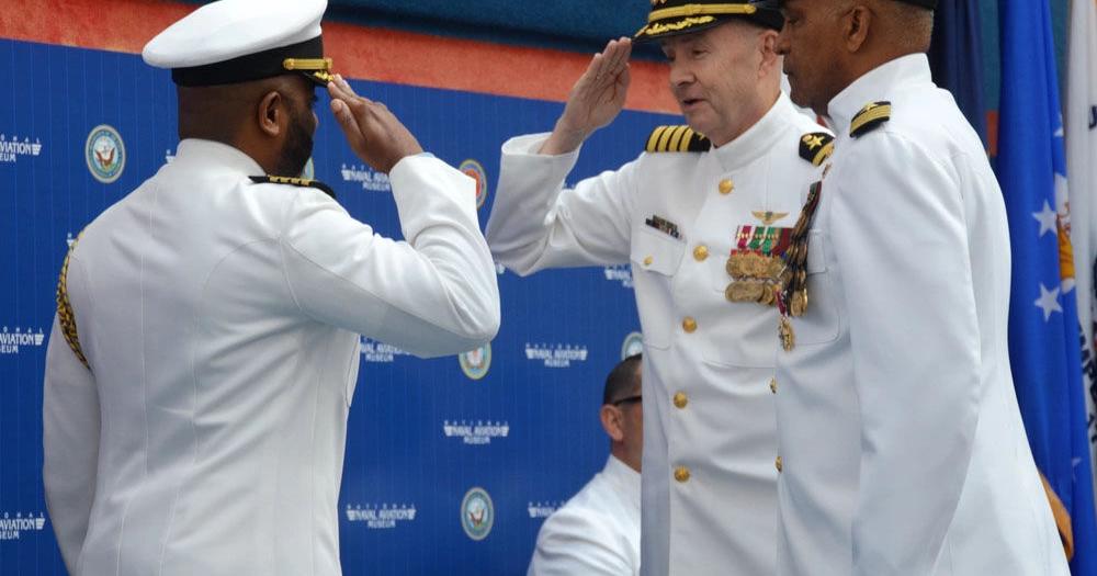 CNATT welcomes new leadership during change of command ceremony ...