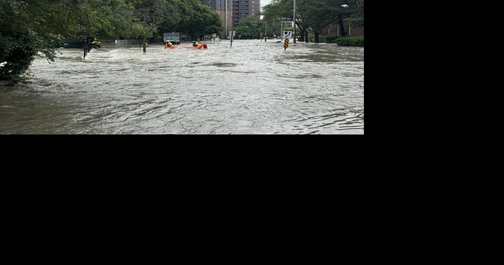 Mississauga flood causes wastewater leak into Lake Ontario