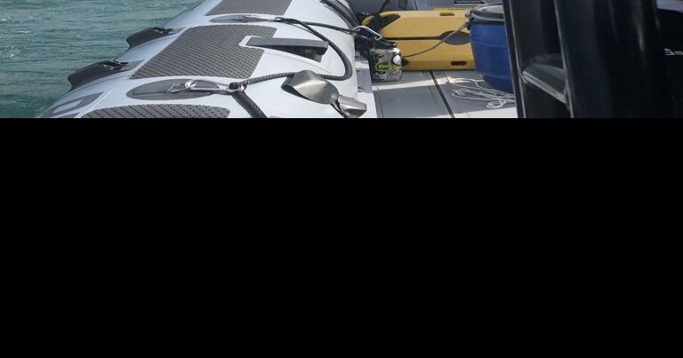 Police rescue 2 men stuck on floatie 3 km from Lake Ontario shore in ...