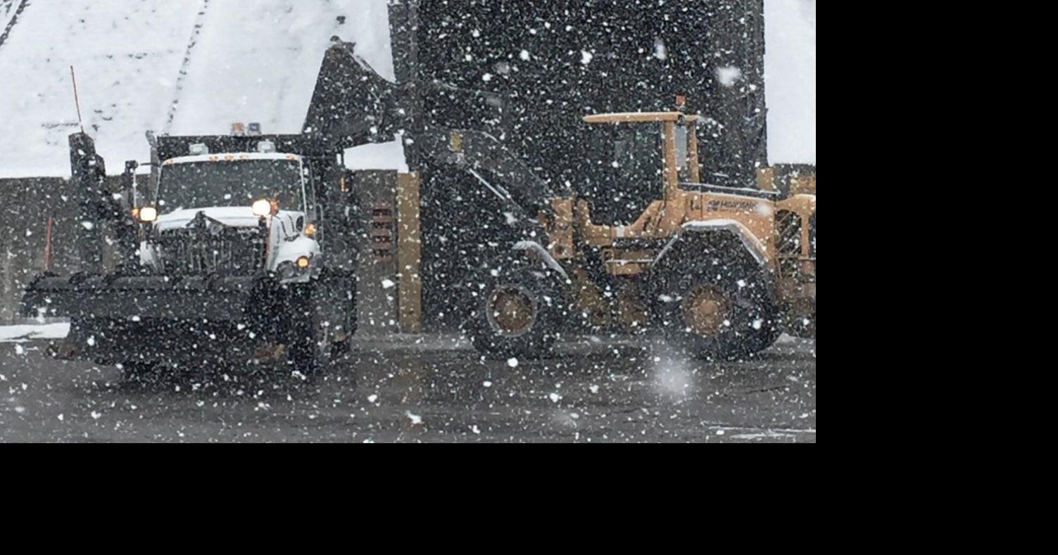 Snow clearing operations underway in Mississauga