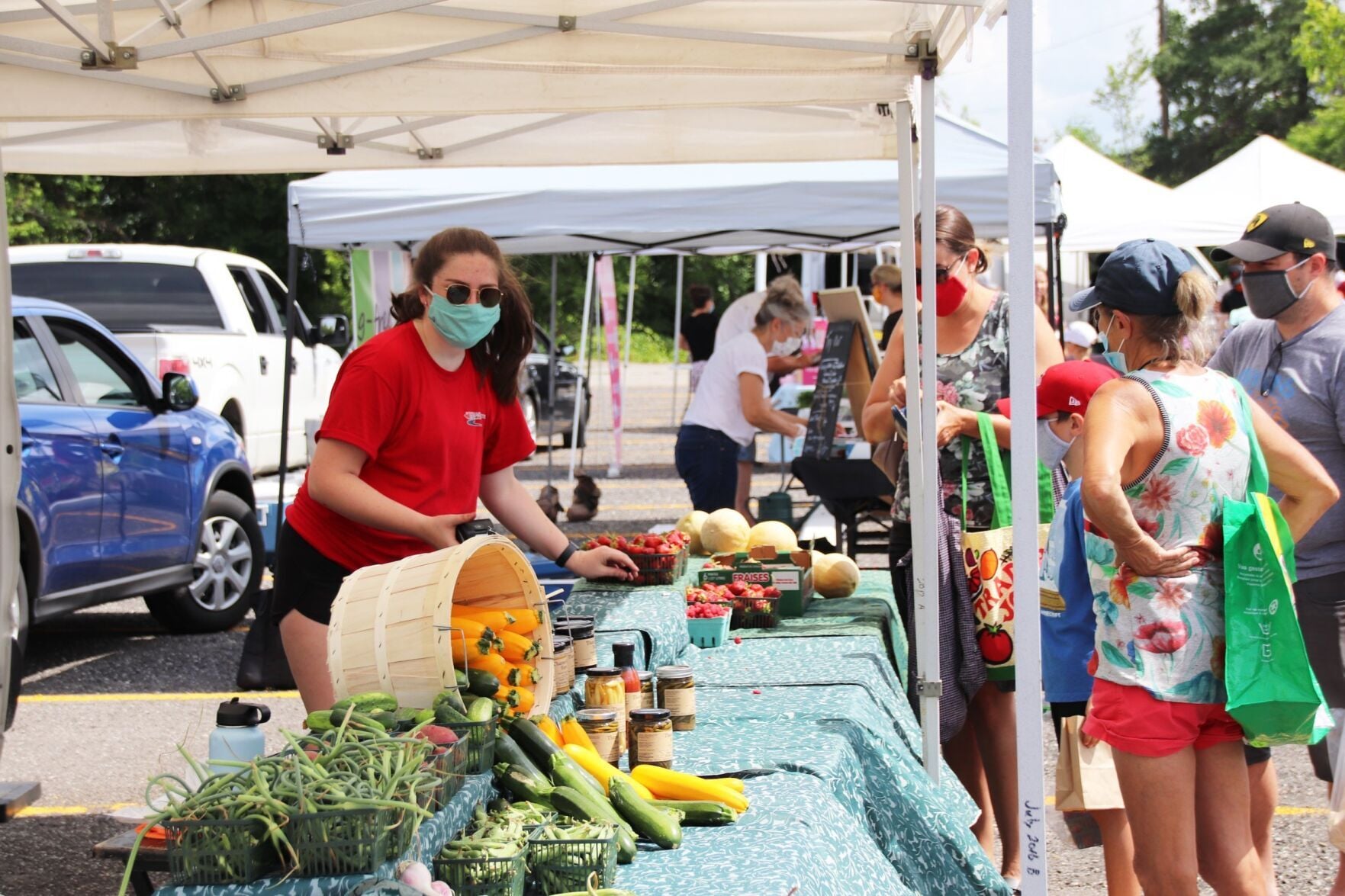 Visit a Mississauga farmers market near you