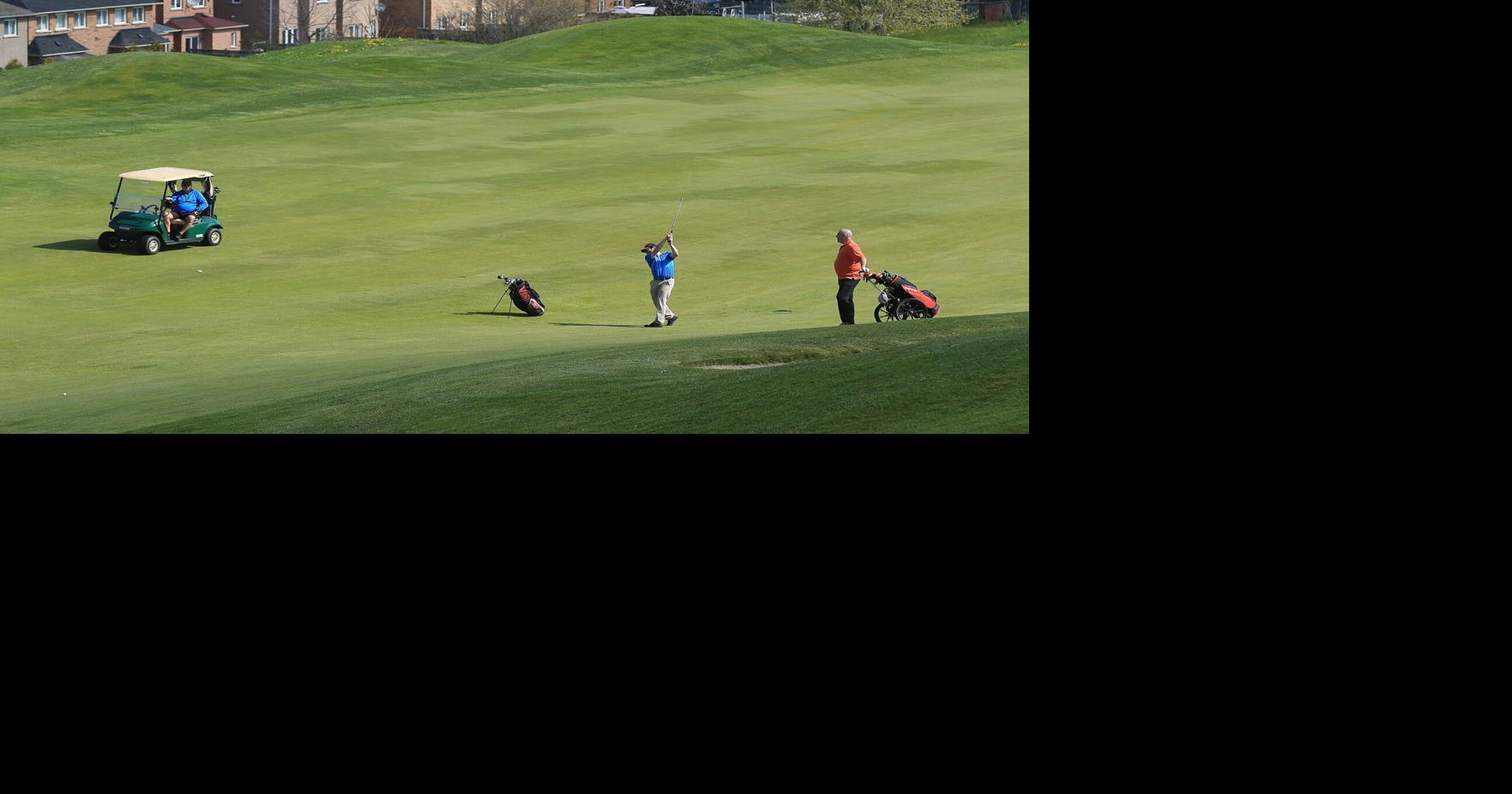 Mississauga golf clubs face $305 fine for off-course balls