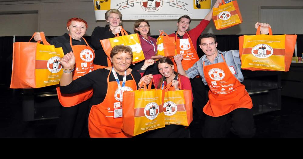 Grocery stores clerks vie to be 'Best Bagger'