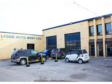 Lyons Auto Body uses only the best products, because it’s your vehicle