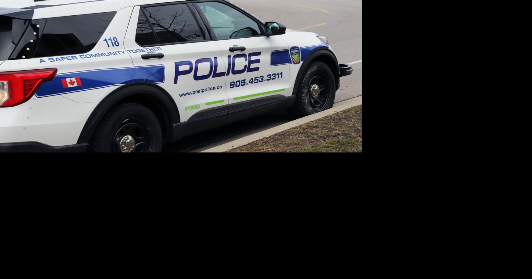 Woman dead after vehicle strikes pole in Mississauga