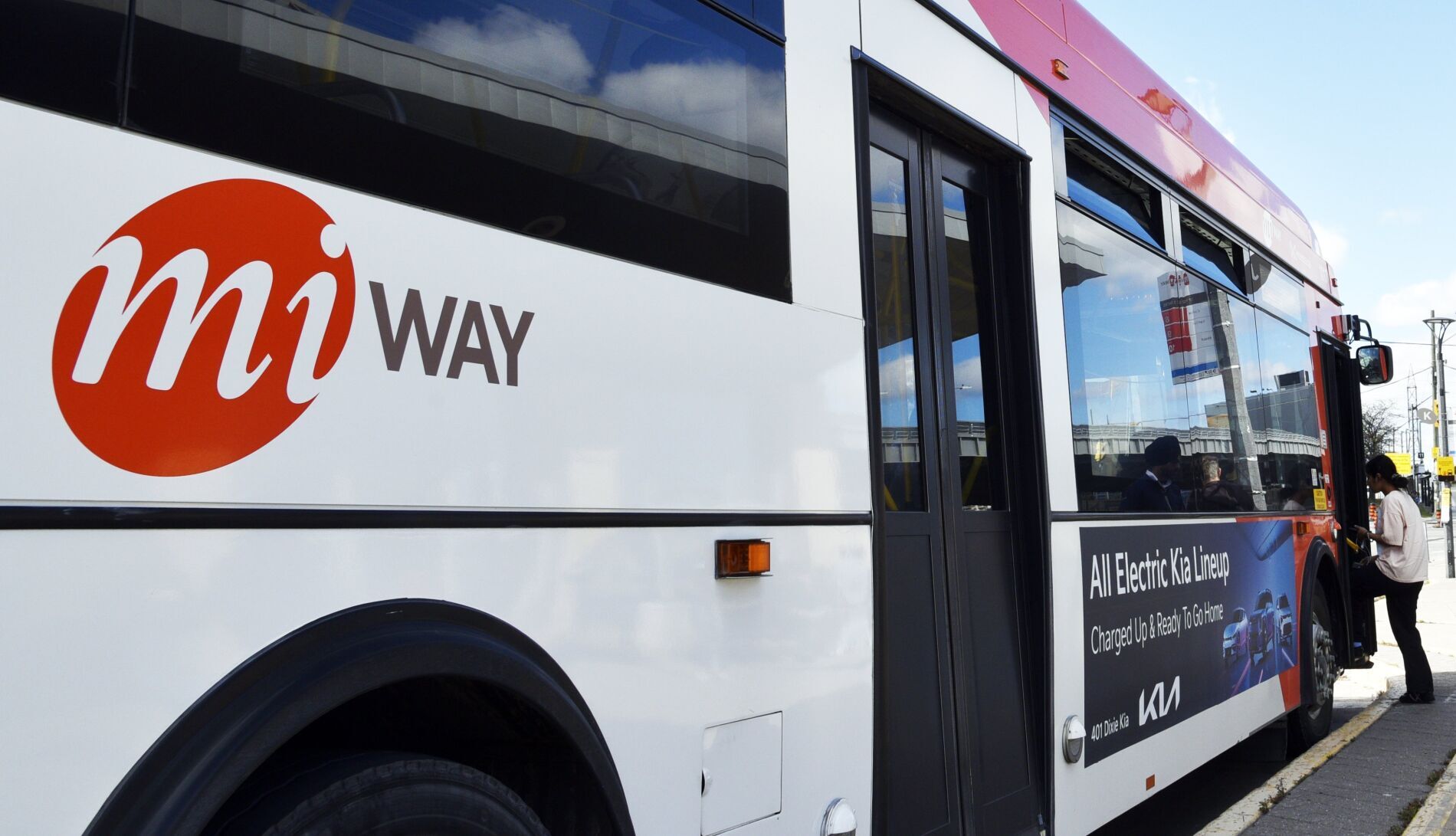 Mississauga eyes service boost to several MiWay bus routes