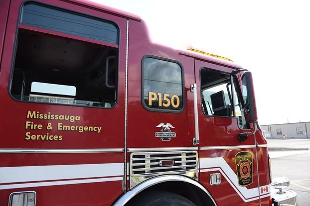 Homes evacuated following Mississauga fire