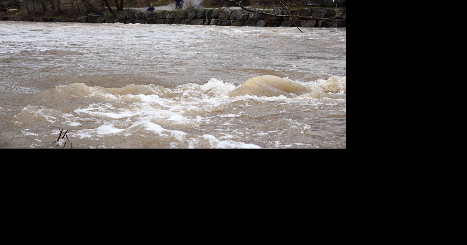 Residents warned of potential flooding in Mississauga along Lake ...