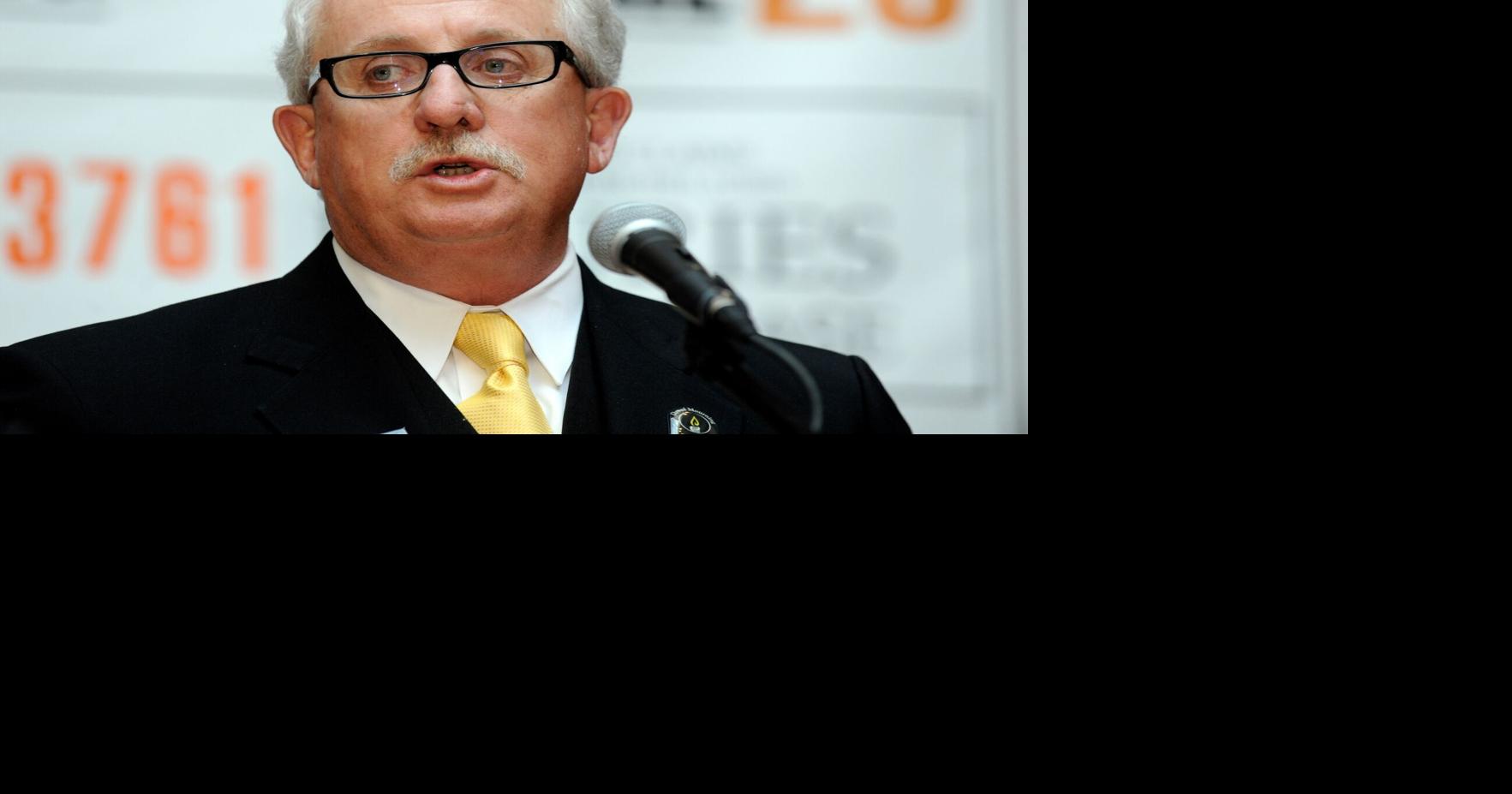 Steve Mahoney hints at a run for mayor