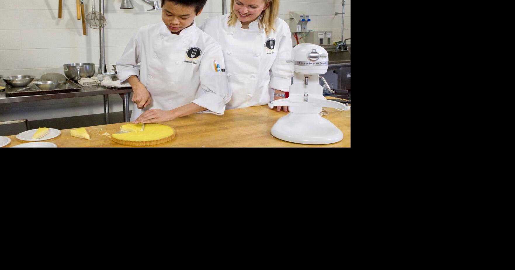 Celebrity chef cooks up a storm at Rick Hansen