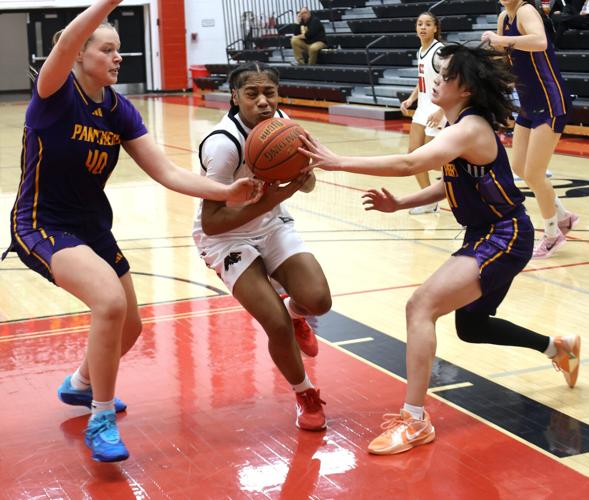 Women's basketball: SCC's Mia Stokes garners All-ICCAC honor | The Hawk ...