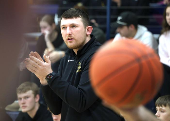 Boys basketball: No. 3 Notre Dame staves off feisty Central Lee | The ...