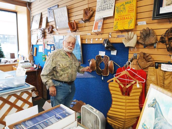 Downtown shop scores authentic sports treasures | The Hawk Eye ...