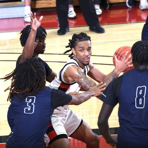 Men's basketball: SCC survives scare, advances to Region XI Tournament ...