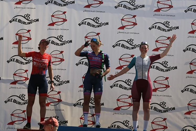Family affair: siblings dominate Snake Alley Criterium | The Hawk Eye ...