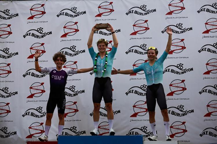 Family affair: siblings dominate Snake Alley Criterium | The Hawk Eye ...