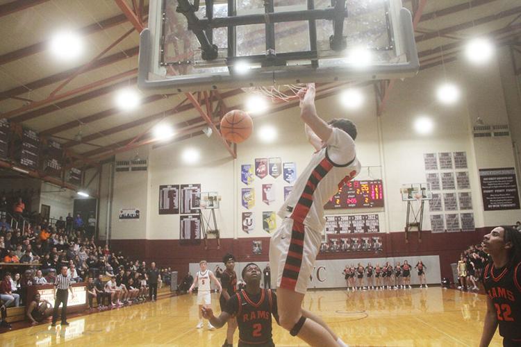 Early turnovers cost West Hancock in sectional final against Peoria ...