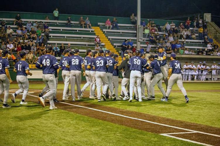 Prospect League Baseball: Bees rout Quincy, clinch playoff spot | The ...