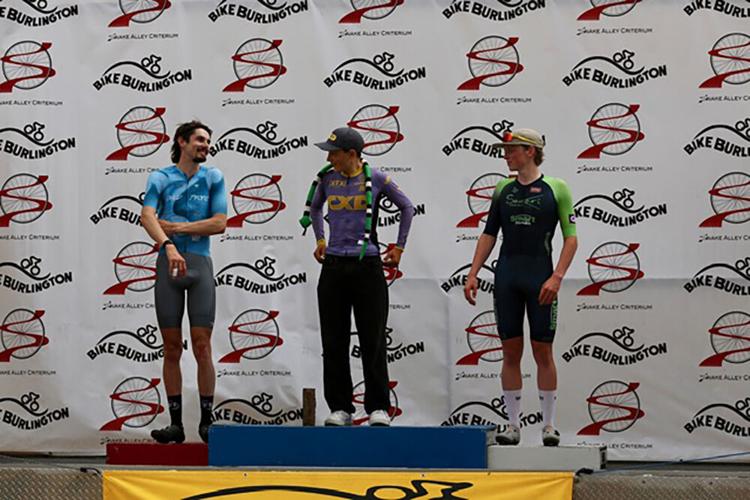 Family affair: siblings dominate Snake Alley Criterium | The Hawk Eye ...