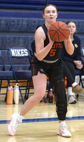 Girls state basketball: Mediapolis' Holsteen carries on family legacy ...