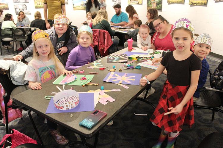 Noon Year's Eve bring early 2026 celebration | Daily Gate City - Keokuk ...