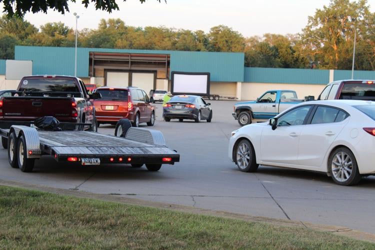 Crazy Days drive in has good turnout | Daily Gate City - Keokuk, Iowa ...