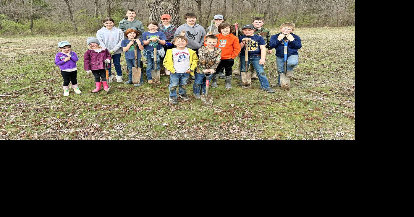 Youth plant 50 oak trees through Illinois 4-H conservation partnership ...