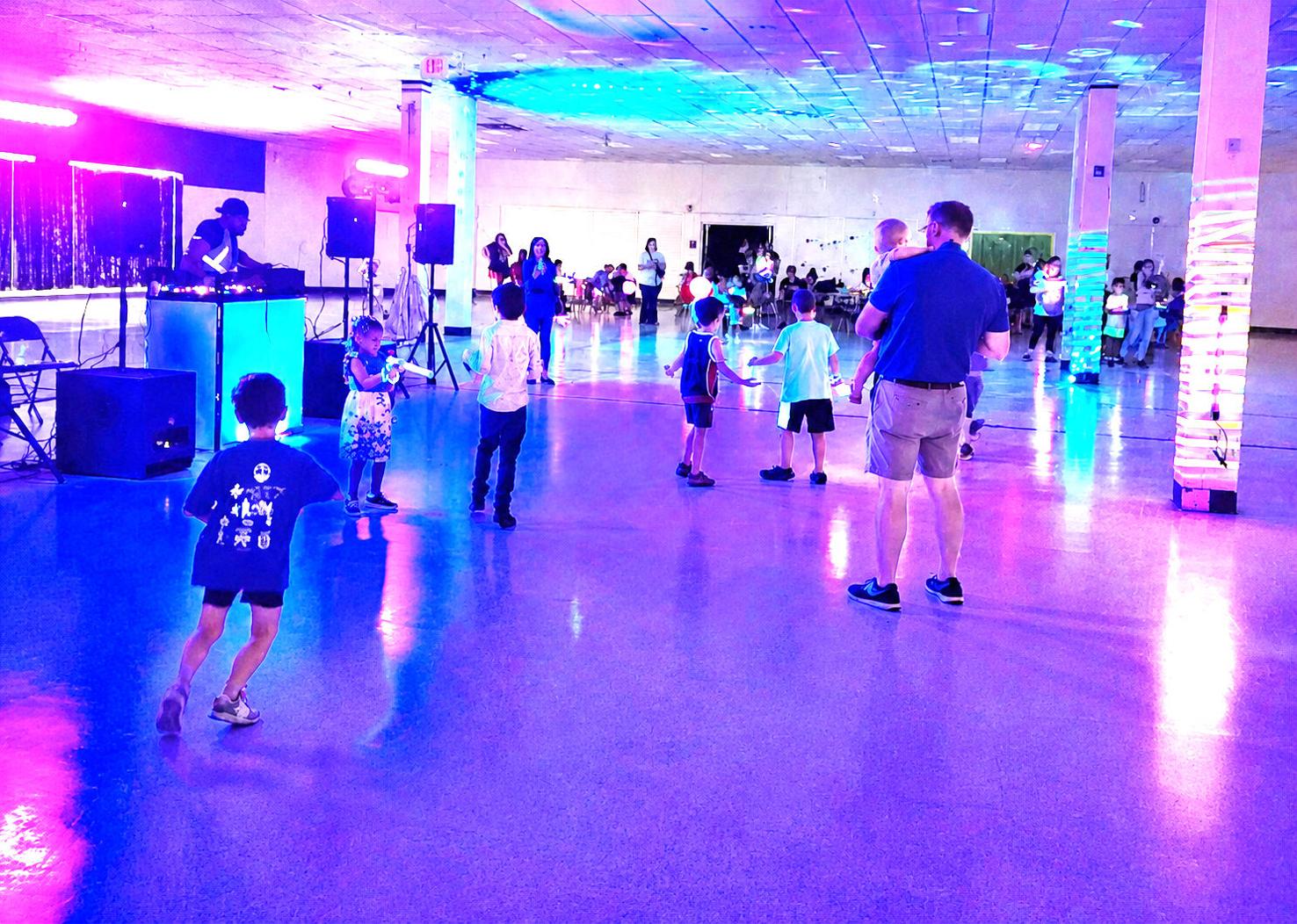 Community runs to sign up for Summer Reading at Neon Dance Party | The ...