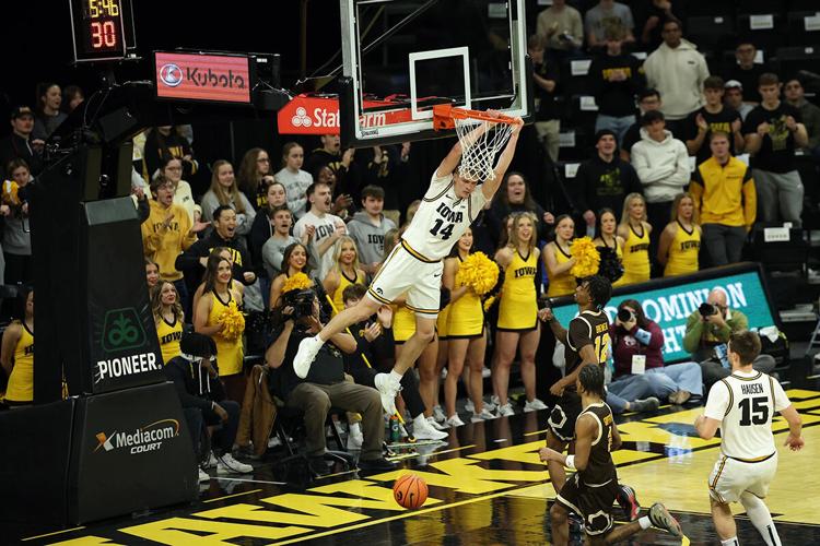 Men's basketball: 'Sixth man' propels Iowa past UCLA | The Hawk Eye ...