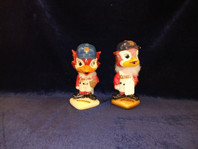 Downtown shop scores authentic sports treasures | The Hawk Eye ...